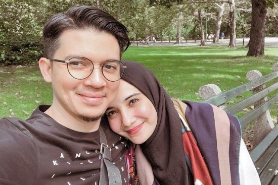 So Sweet! 6 Pasangan Artis Indonesia Yang Paling Romantis